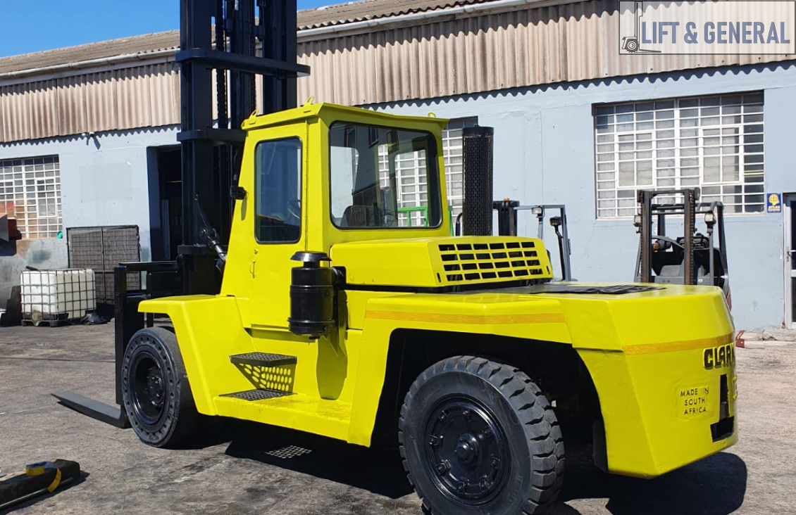 Lift & General » Clark 15 Ton Forklift
